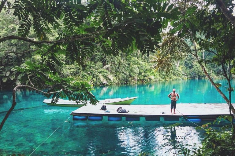 Mengenal Wisata Labuan Cermin Berau, Air Danau Dua Rasa: Tawar dan Asin ...